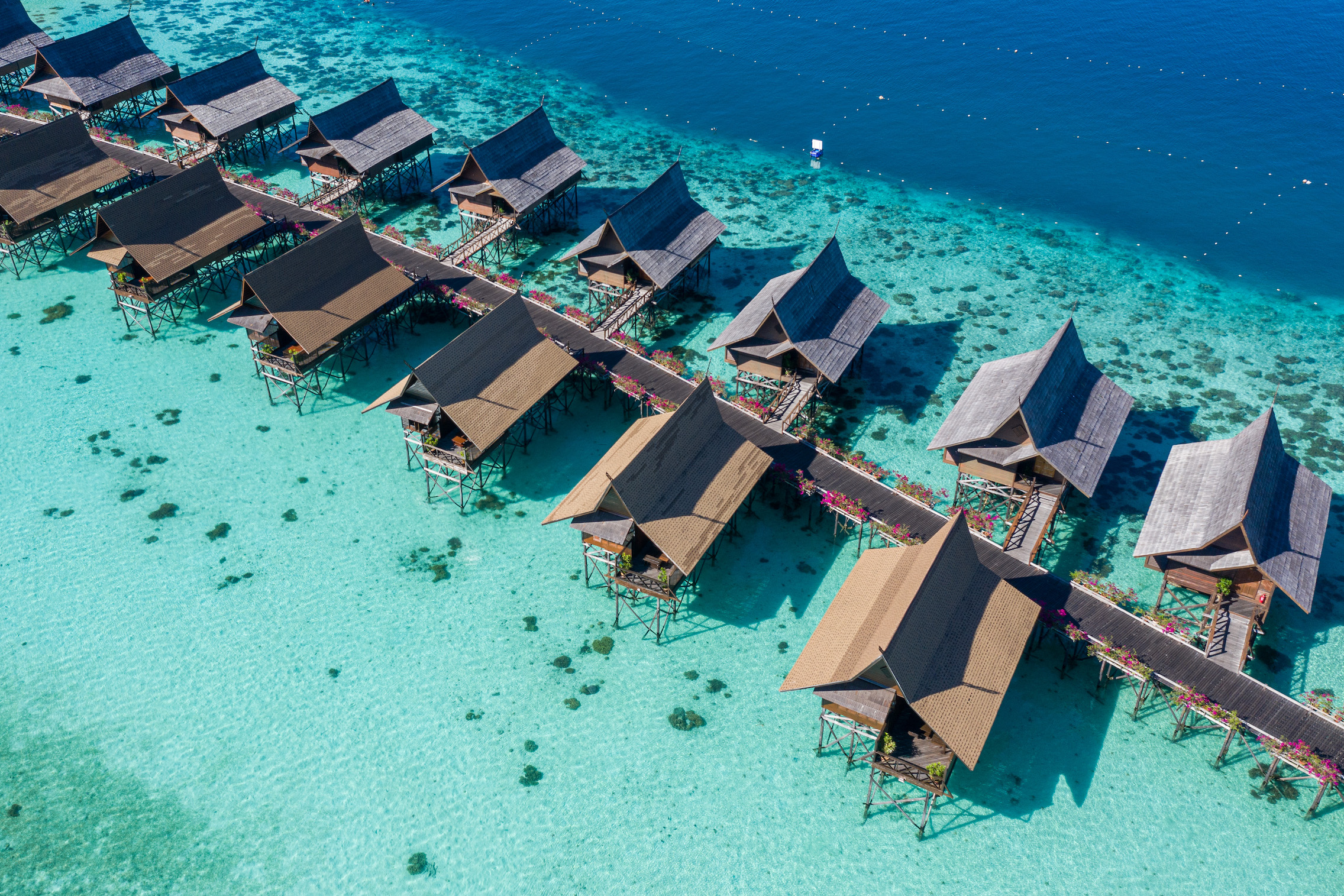 Sipadan Kapalai Dive Resort - MalaysiaTravel