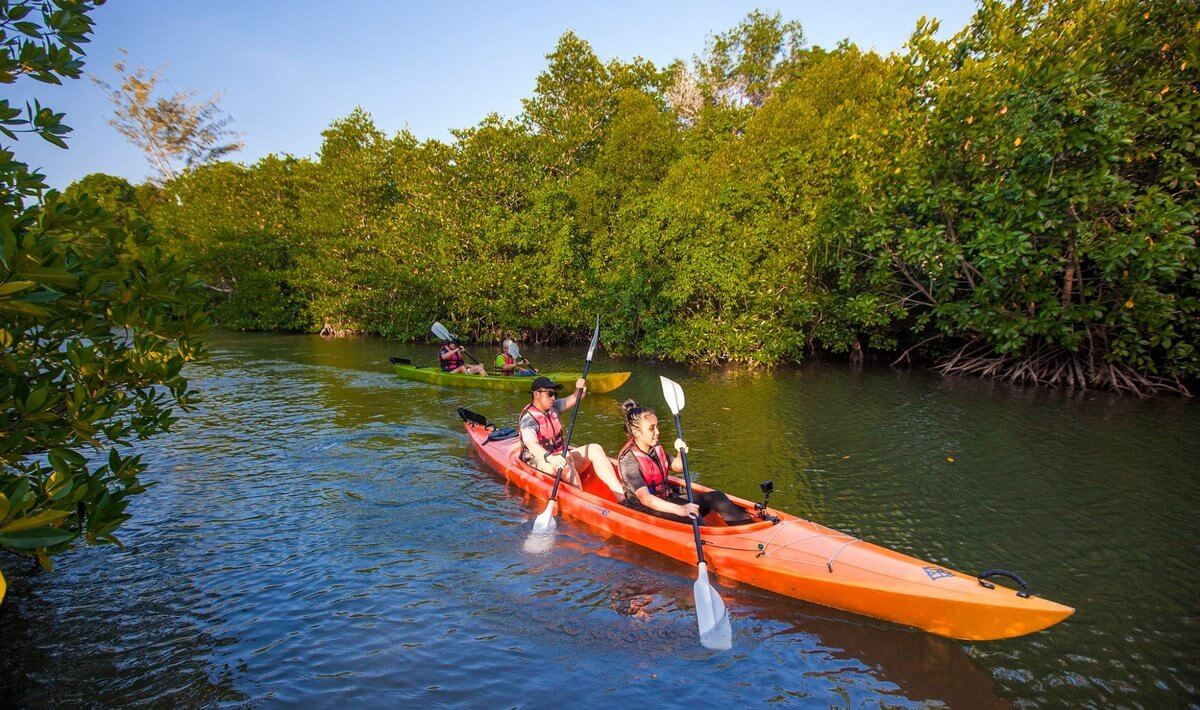 Tembara Kayak (Sunset Session) - MalaysiaTravel